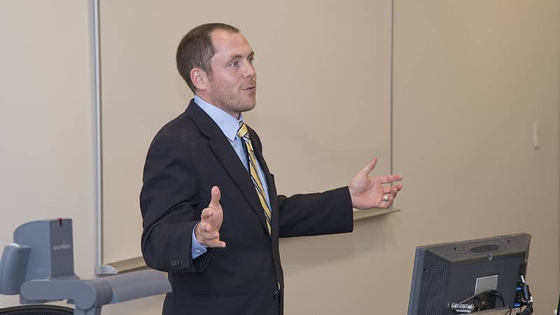 Featured Alumnus: Tim Carney, Novak '03 | The Fund for American Studies